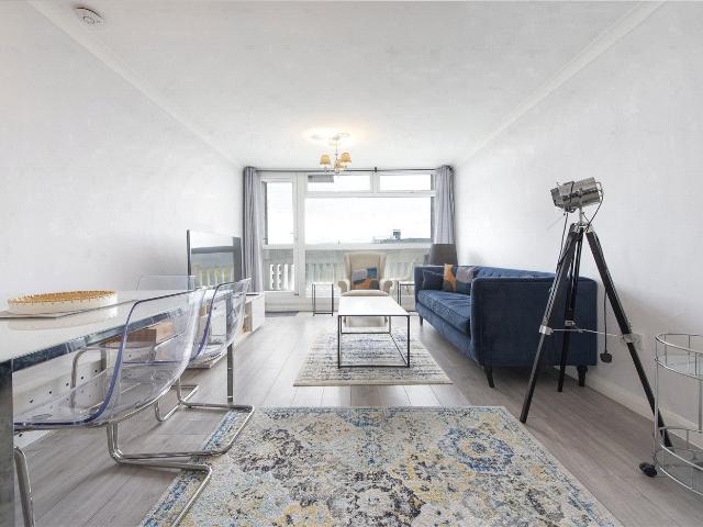 Apartment at Finchley Road, Greater London