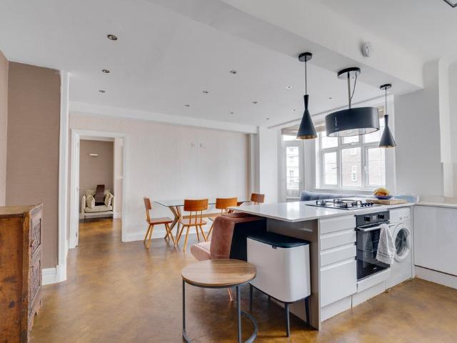 Apartment at Finchley Road, Greater London