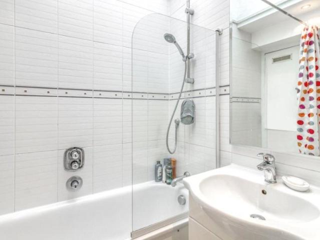 Apartment at Finchley Road, Greater London