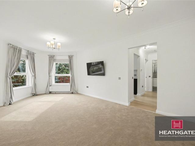 Apartment at Finchley Road, Greater London