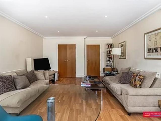 Apartment at Finchley Road, Greater London