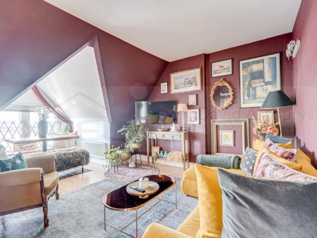 Apartment at Finchley Road, Greater London