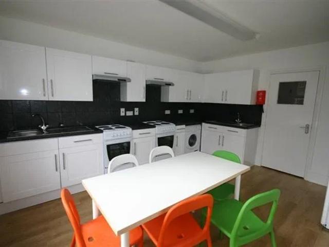 Apartment at Finchley Road, Greater London