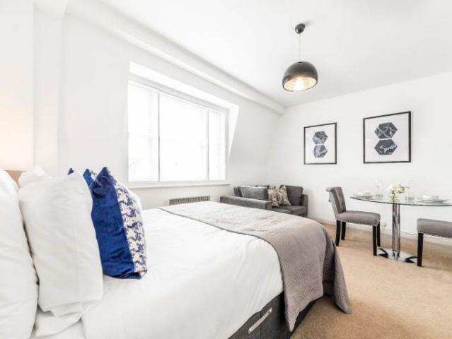 Apartment at Finchley Road, Greater London