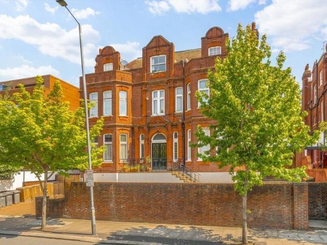 Apartment at Finchley Road, Greater London