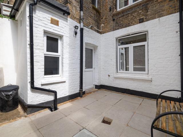 Apartment at Finborough Road, Greater London