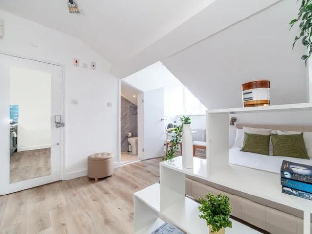 Apartment at Finsbury Park Road, Greater London