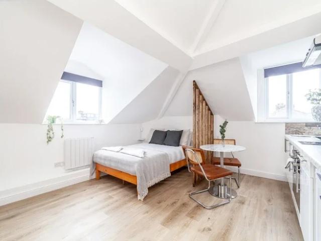 Apartment at Finsbury Park Road, Greater London