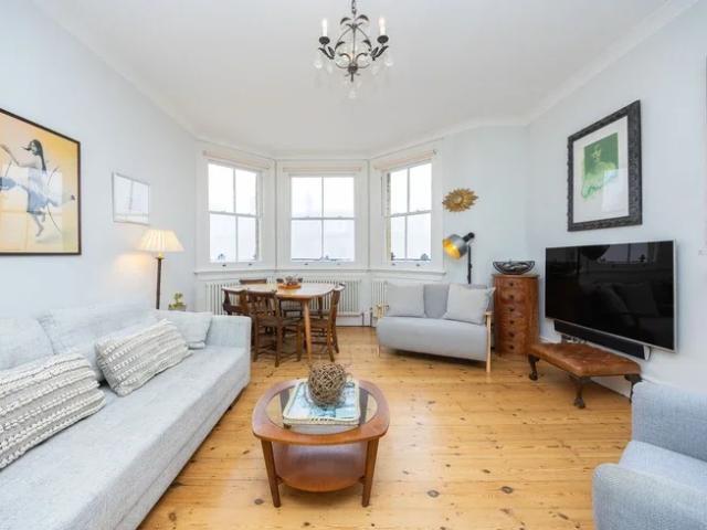 Apartment at First Avenue, Hove