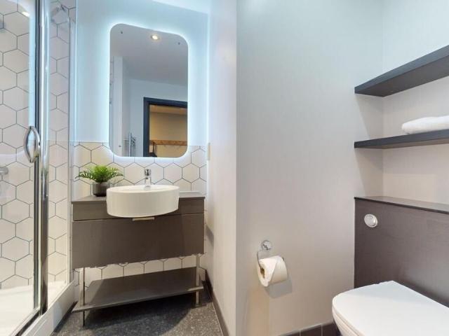 Apartment at First Way, Greater London