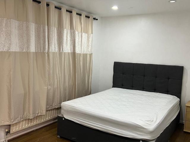 Apartment at Firtree Avenue, Greater London
