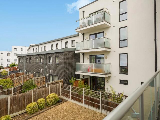 Apartment at Fishers Way, Greater London