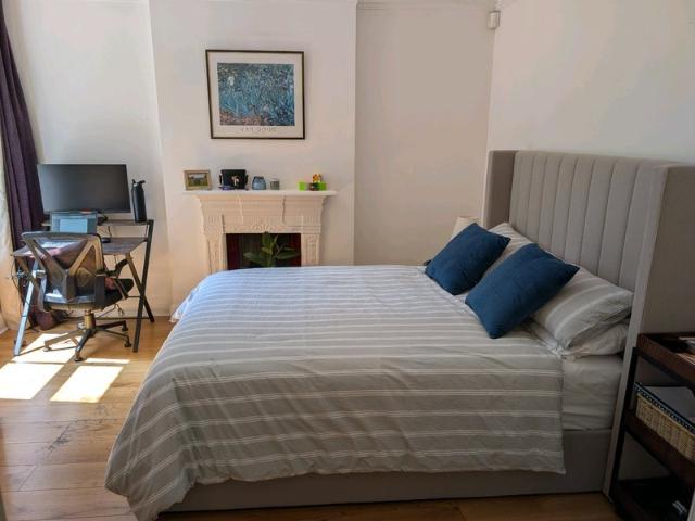 Apartment at Flanders Road, Greater London