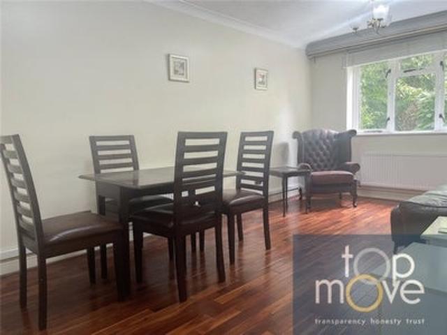 Apartment at Fleetwood Close, London