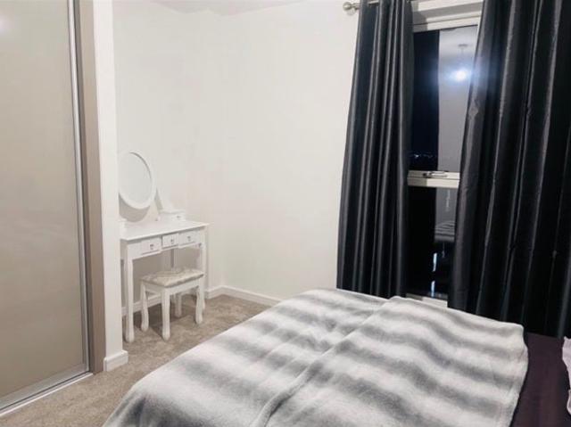 Room at Fleet Road, Greater London