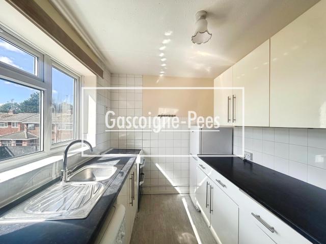 Apartment at Fletcher Close, Basingstoke and Deane