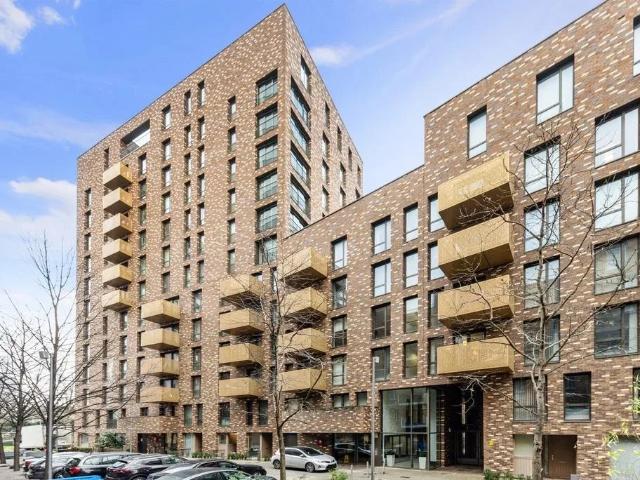 Apartment at Florence Square, Greater London