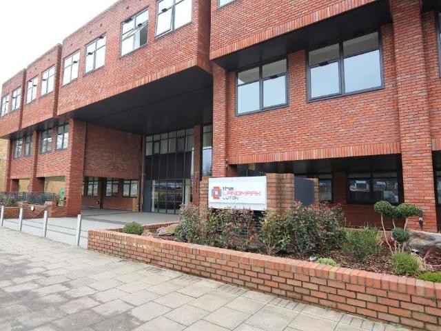 Apartment at Flowers Way, Luton