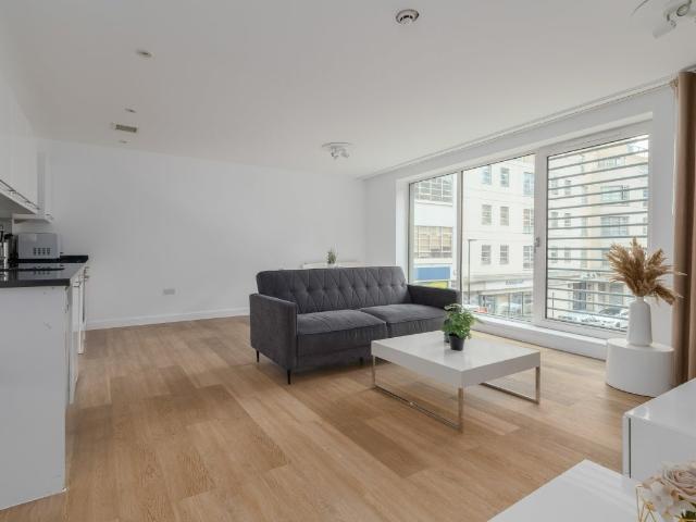 Apartment at Frying Pan Alley, Greater London