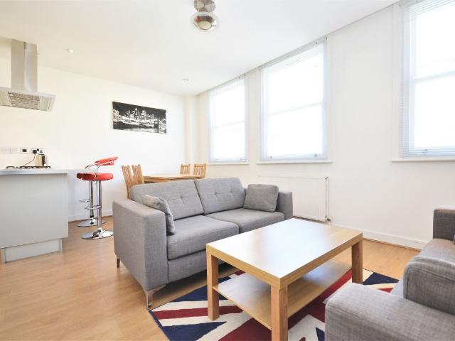 Apartment at Frampton Street, City of Westminster