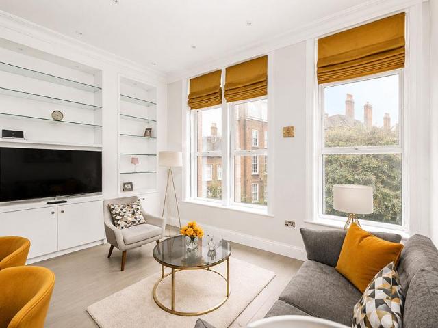 Apartment at Frampton Street, City of Westminster
