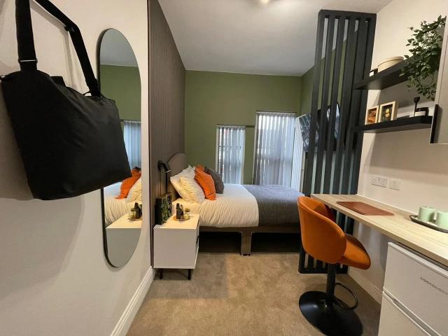 Room at Frances Road, Birmingham