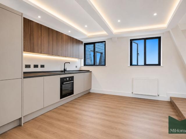 Apartment at Frances Road, Windsor