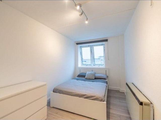 Apartment at Francis Chichester Way, Greater London