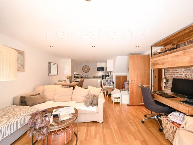 Apartment at Fraser Road, Greater London