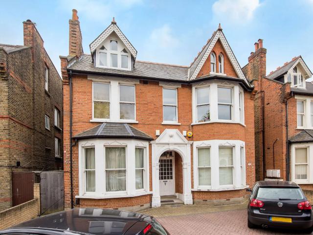 Apartment at Freeland Road, Greater London