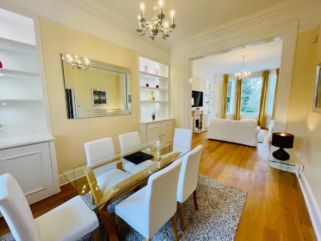 Apartment at Friars Stile Road, Greater London