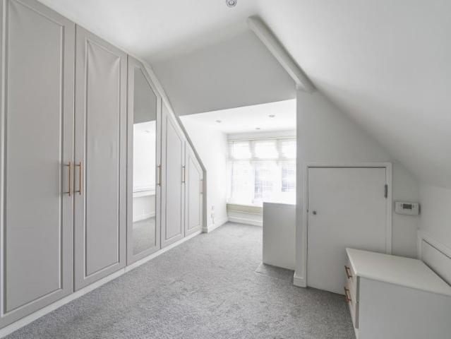 Apartment at Frithwood Avenue, London