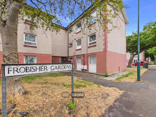Apartment at Frobisher Gardens, Nottingham