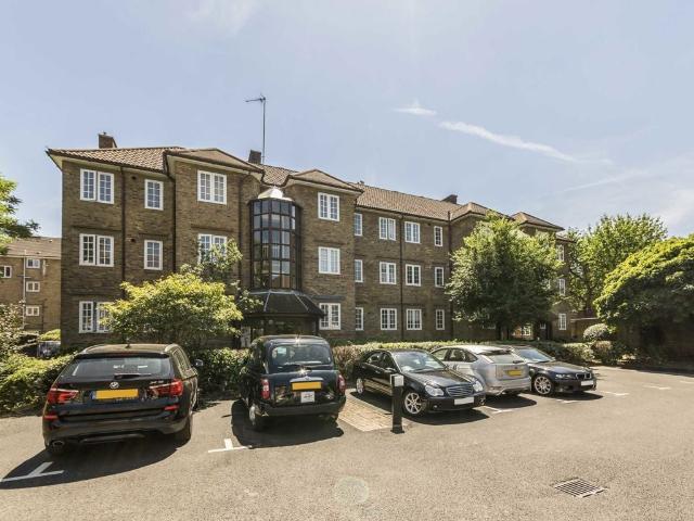 Apartment at Frogmore, Greater London
