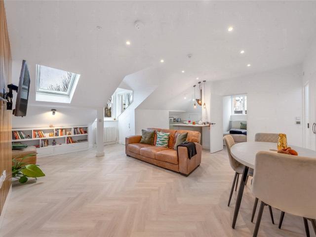 Apartment at Frognal, Greater London