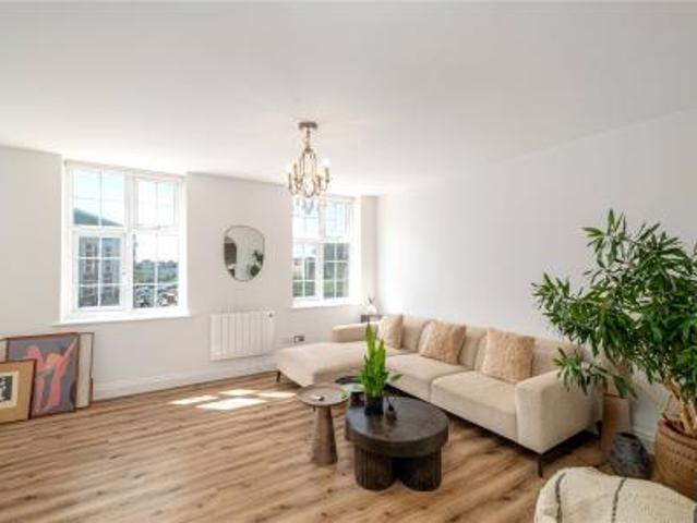 Apartment at Frognal, Greater London