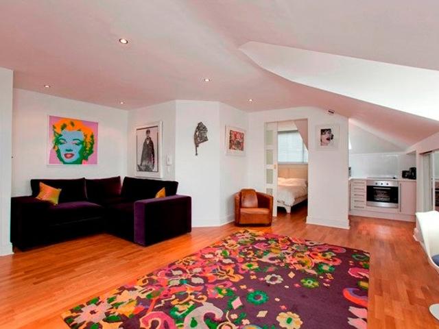 Apartment at Frognal, Greater London