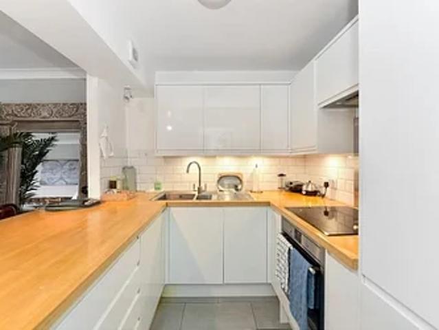 Apartment at Fulham Bridge, Greater London