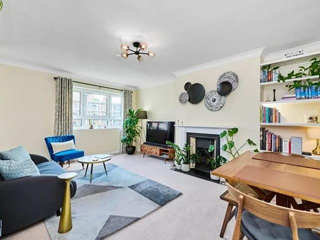 Apartment at Fulham Court, Greater London
