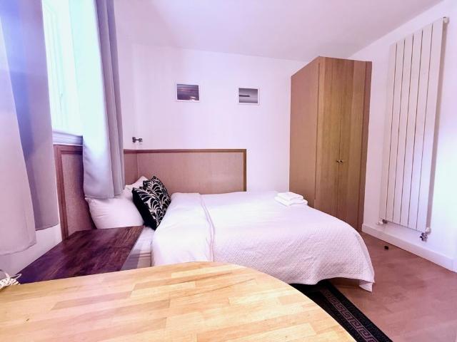 Apartment at Fulham Palace Road, Greater London