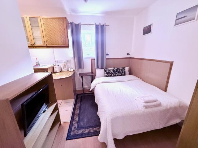 Apartment at Fulham Palace Road, Greater London