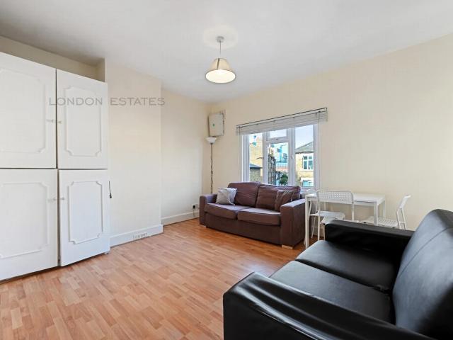 Apartment at Fulham Palace Road, Greater London