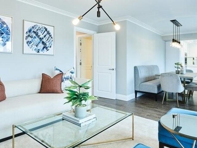 Apartment at Fulham Road, Greater London