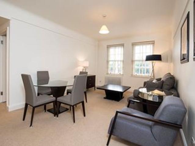 Apartment at Fulham Road, Greater London