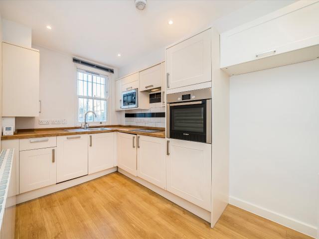 Apartment at Fulham Road, Greater London