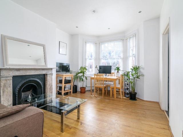 Apartment at Fulham Road, Greater London
