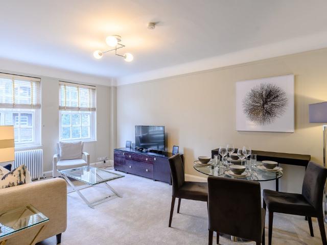 Apartment at Fulham Road, Greater London
