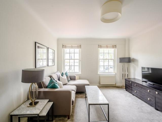 Apartment at Fulham Road, Greater London