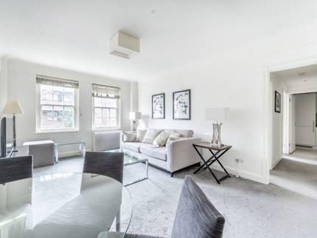 Apartment at Fulham Road, Greater London