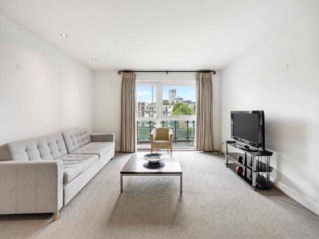 Apartment at Fulham Road, Greater London